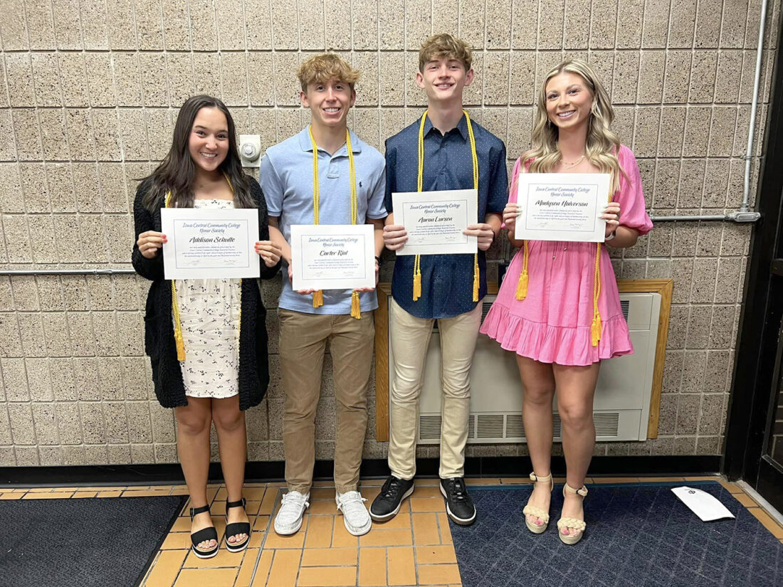 Green and white, blue and white | News, Sports, Jobs - Messenger News